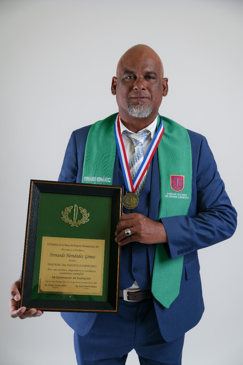 FERNANDO HERNÁNDEZ – Pabellón de la Fama de Deporte Dominicano